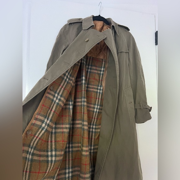 Burberry | Jackets & Coats | Burberry Classic Check Plaid Trench Coat ...
